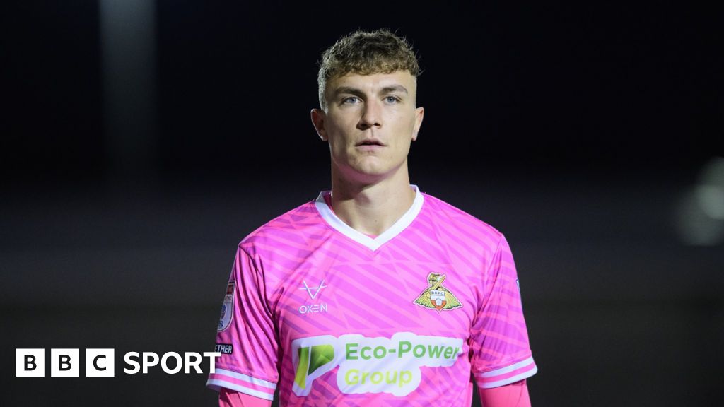 Louis Jones: Doncaster keeper signs new two-year deal - BBC Sport