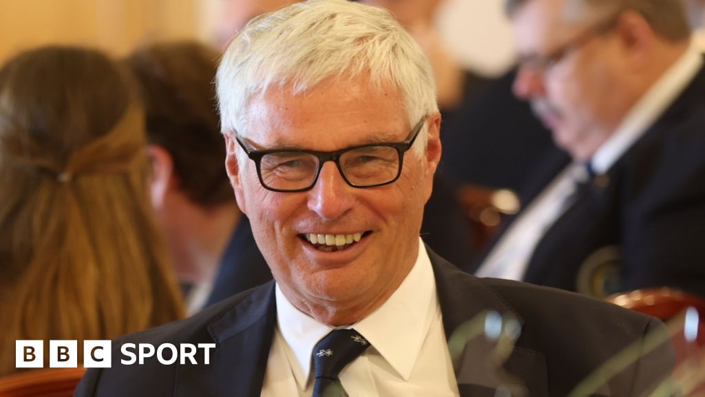 Royal & Ancient Golf Club of St Andrews captain Clive Brown flying ...