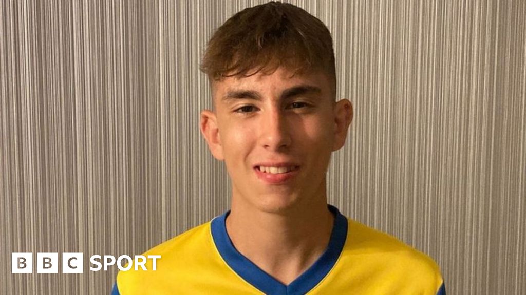 Finn Smith: Isle of Wight 16-year-old becomes FA Cup's youngest ever ...