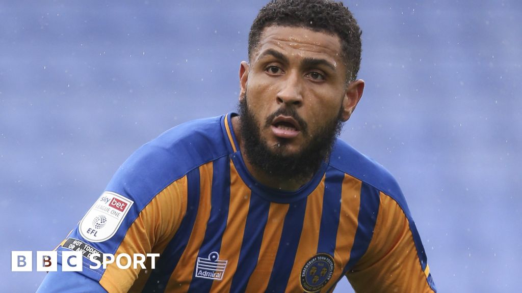 Junior Brown, Leon Clarke and Antony Evans join Bristol Rovers - BBC Sport