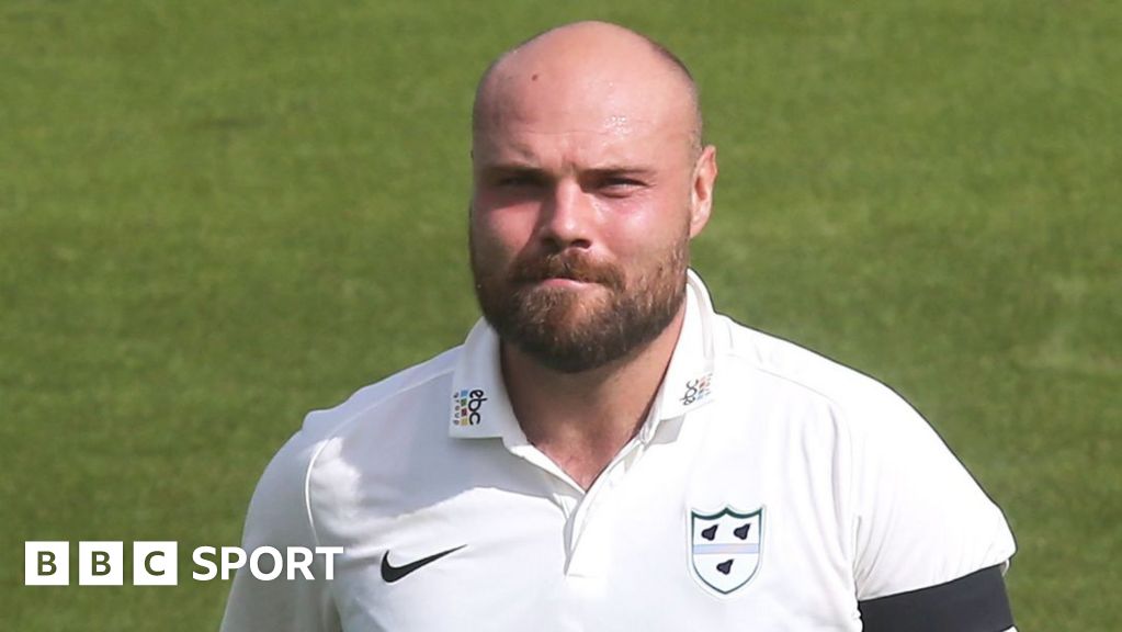 Joe Leach: 'One-club man' extends Worcestershire contract until 2025 ...