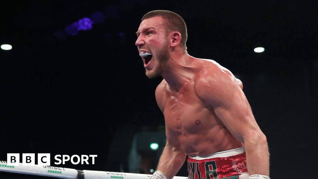 Liam Williams: Welsh boxer to finally face Demetrius Andrade - BBC Sport