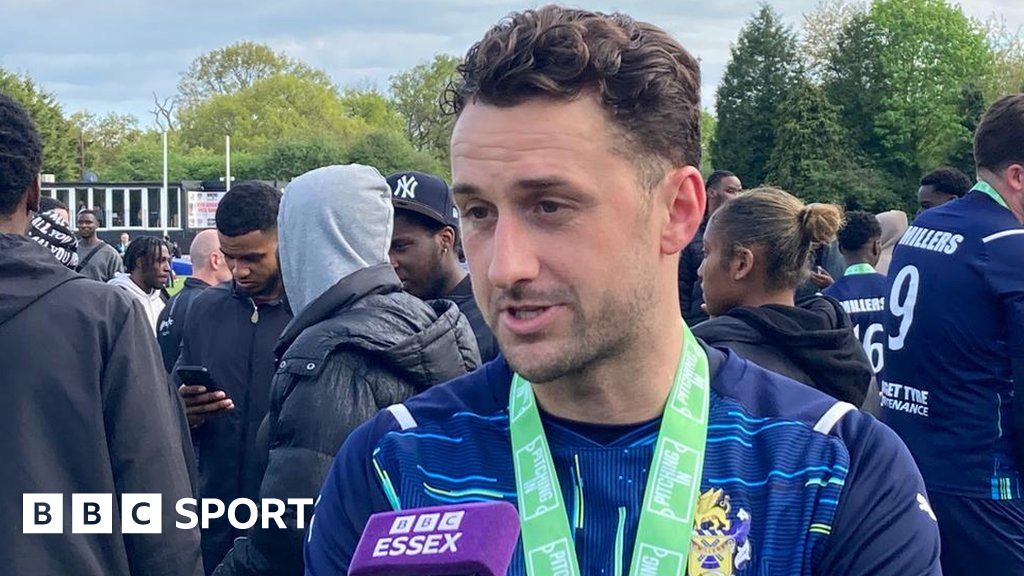 Jamie Dicks helps Aveley to National League South promotion days after ...