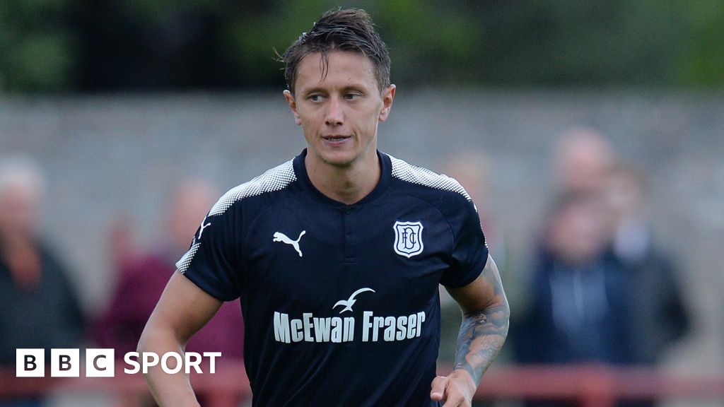 Accrington Stanley sign Charlie Rowan & Danny Williams - BBC Sport