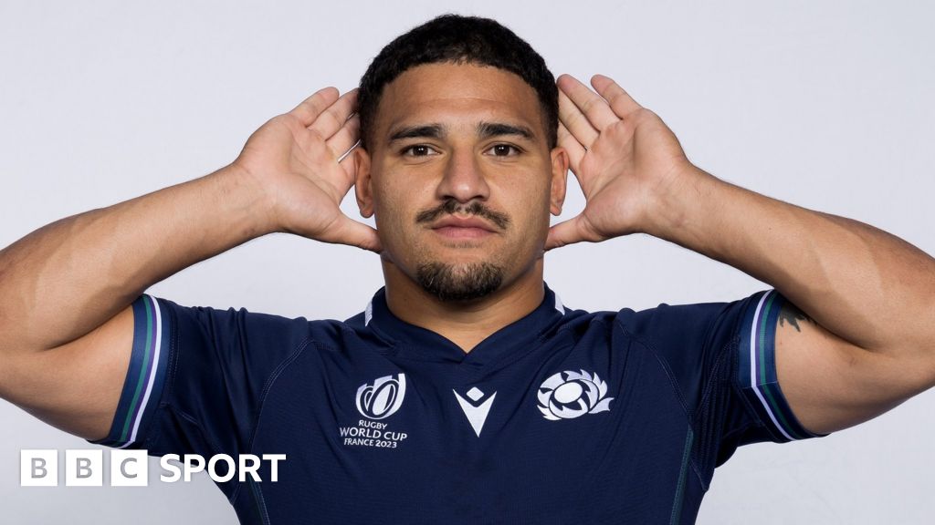 Rugby World Cup 2023: Lauryn Hill and family reunion inspire Scotland's Sione Tuipulotu - BBC Sport