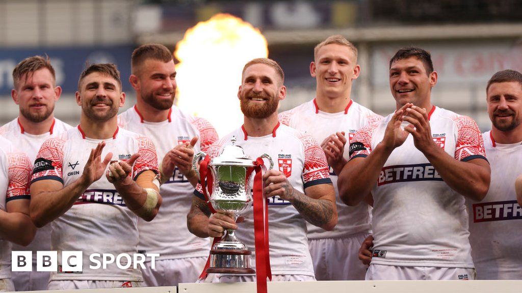 Shaun Wane: England boss says '10 spots' still available for World Cup - BBC Sport