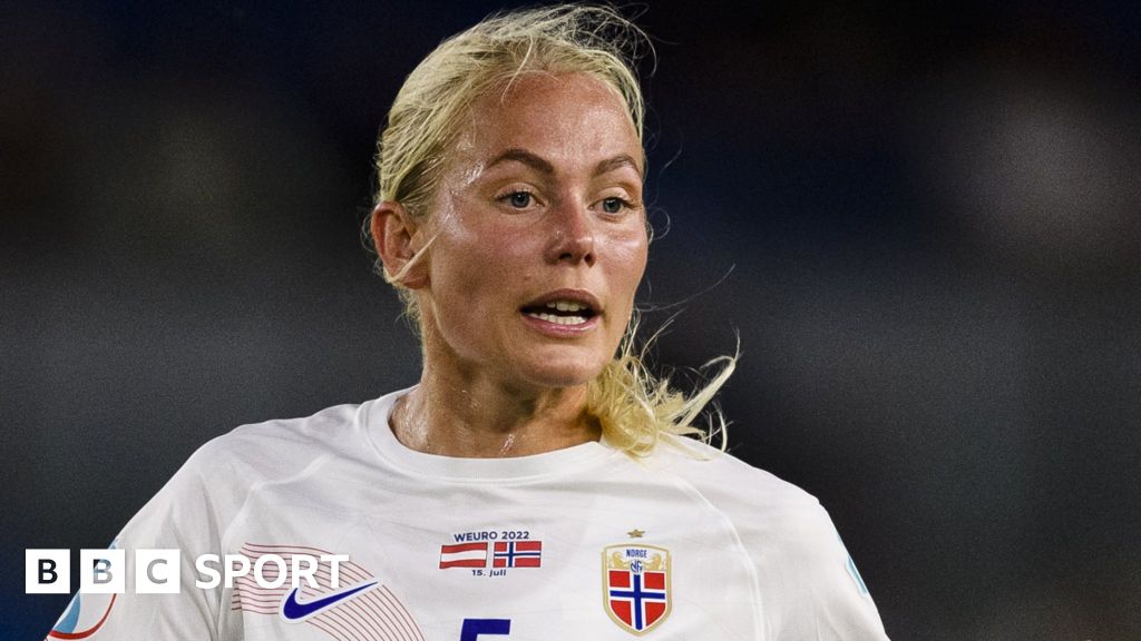 Guro Bergsvand: WSL side Brighton sign Norway defender - BBC Sport