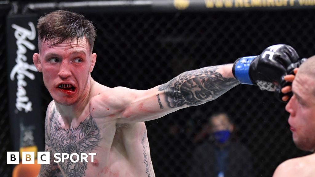 Rhys McKee: Northern Irish welterweight parts ways with UFC - BBC Sport