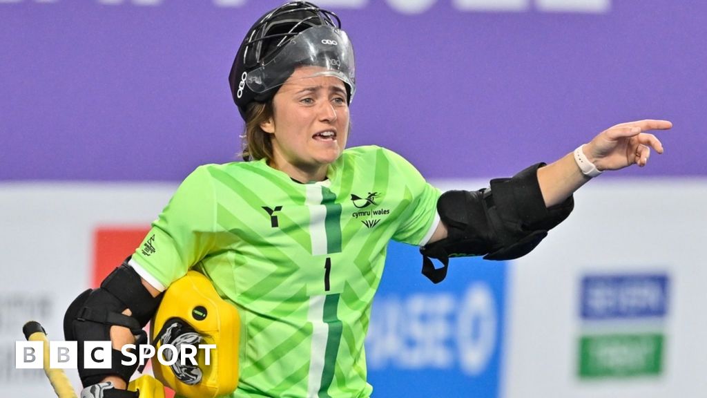 Rose Thomas: GB and Wales keeper ends international career - BBC Sport