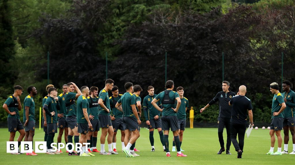 Wolves: 2021-22 pre-season preparations in pictures - BBC Sport