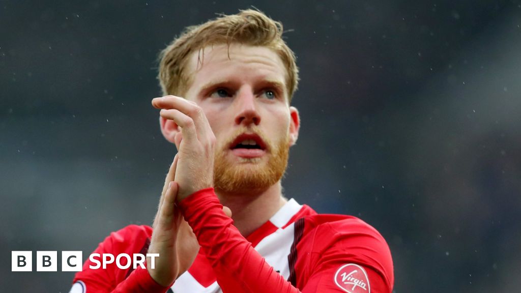 Josh Sims: Reading sign Southampton winger on season-long loan - BBC Sport