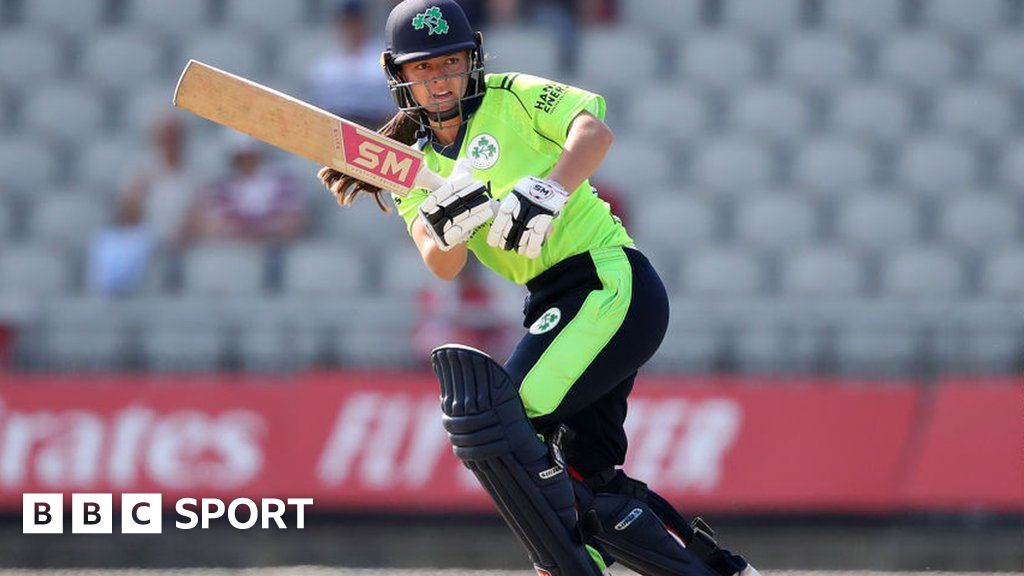 Amy Hunter: Irish cricketer determined to continue on 'upwards curve ...