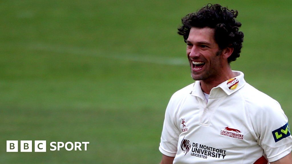 Charlie Shreck: Leicestershire seamer retires because of injury - BBC Sport