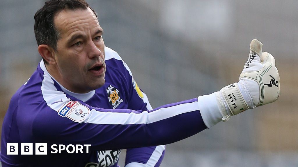 David Forde: Cambridge United release former Millwall keeper - BBC Sport