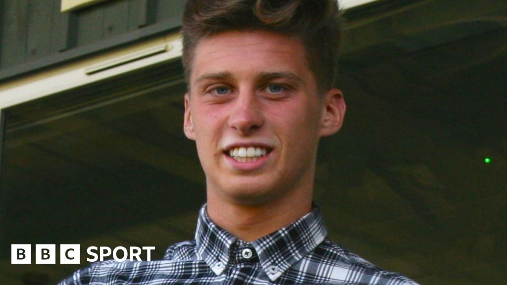 Olly Mehew: Forest Green Rovers sign teenage striker on professional ...