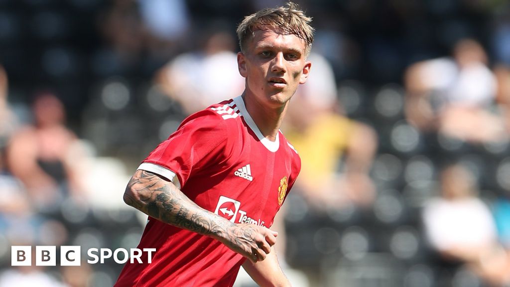 Ethan Galbraith: Northern Ireland midfielder to leave Manchester United ...