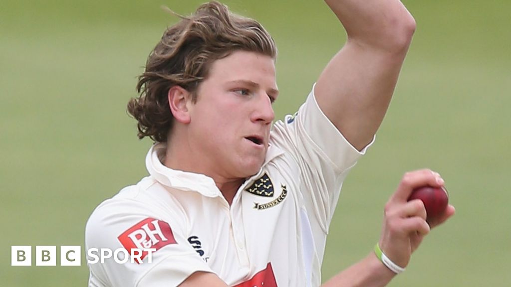 Sussex bowler Matthew Hobden dies at the age of 22 - BBC Sport