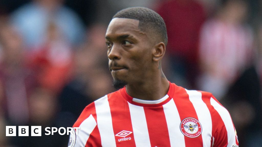 Ivan Toney: Brentford condemn racist abuse towards striker - BBC Sport