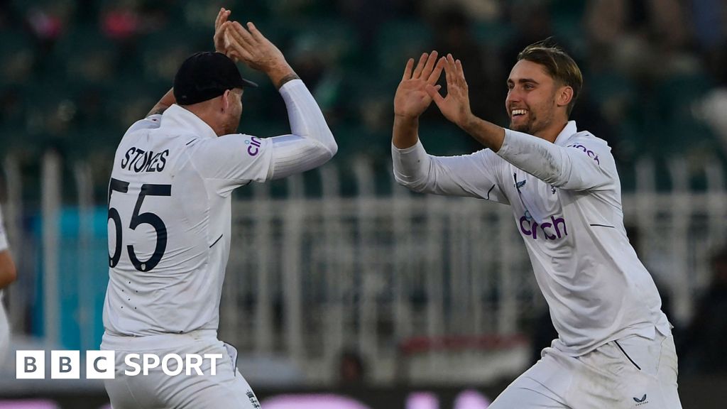 Pakistan v England: Tourists' toil with the ball as important as ...