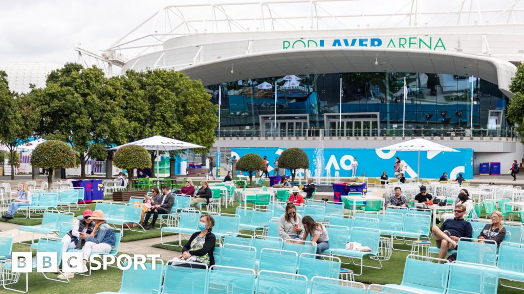 Australian Open: Fans back as Grand Slam gets under way in Melbourne ...