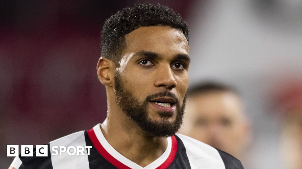Jonah Ayunga: St Mirren forward out for the rest of the season - BBC Sport
