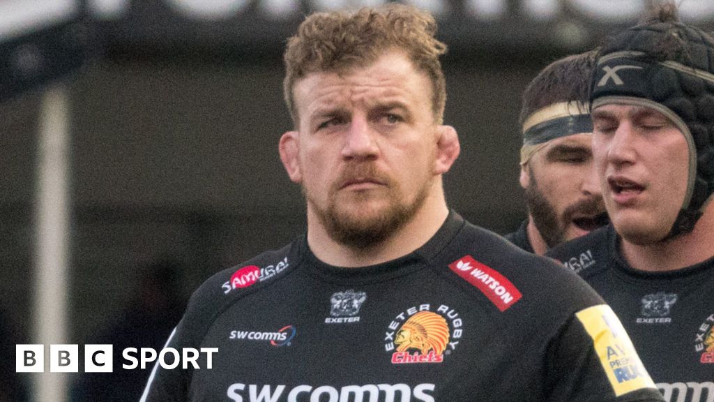 Moray Low: Exeter's former Scotland prop retires aged 34 - BBC Sport