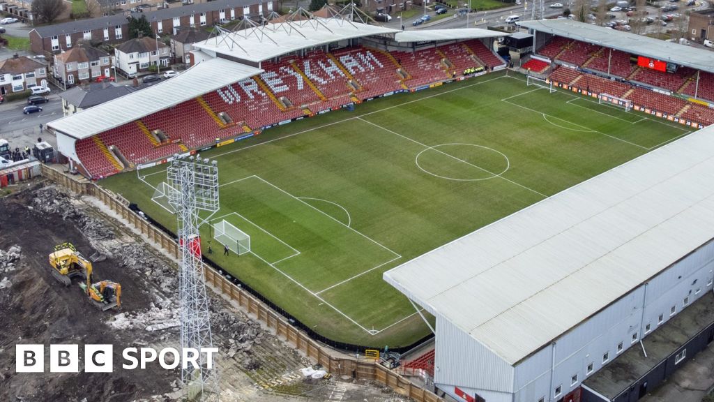 Wrexham: Temporary Kop stand at Stok Racecourse could be ready for ...