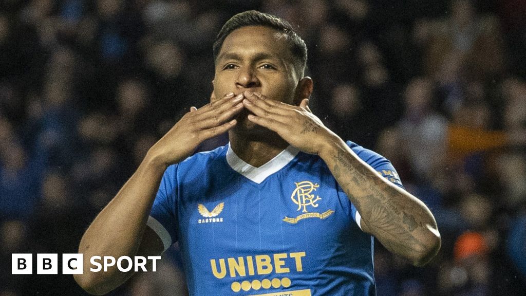 Rangers 2-0 Hibernian: Hosts win to keep pace at top of Premiership ...