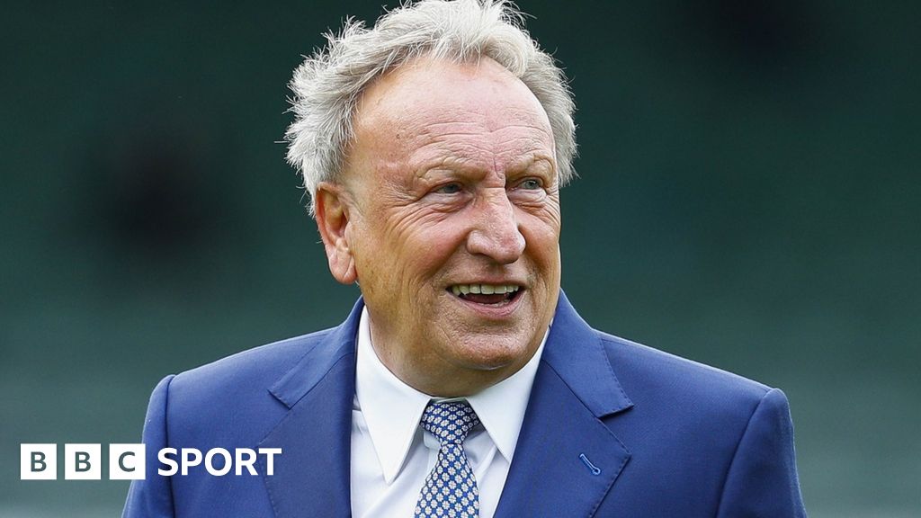 Neil Warnock: Ex-Torquay United boss impressed by club's potential ...