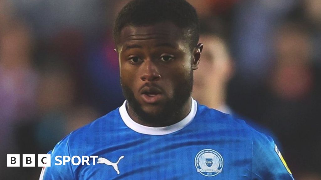 David Ajiboye: Sutton re-sign Peterborough winger on loan - BBC Sport