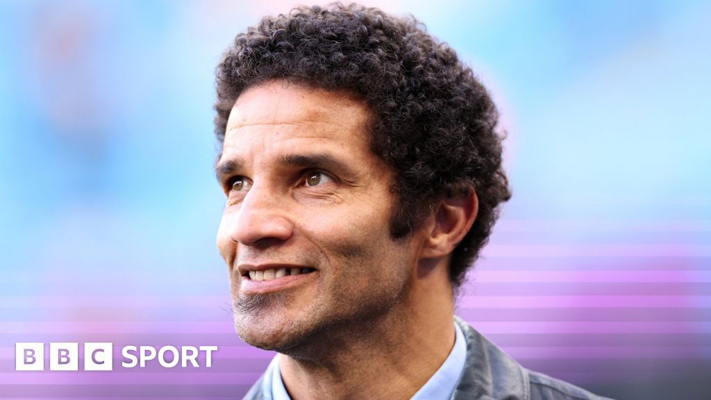 David James: Former England goalkeeper scores winner in Sunday League game - BBC Sport