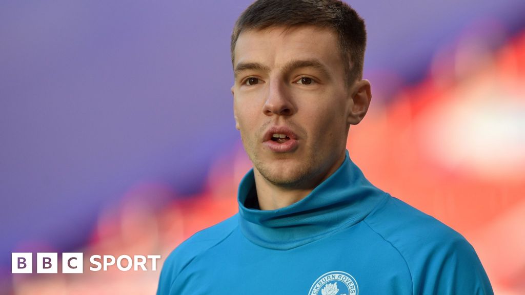 Brad Lyons: Blackburn Rovers midfielder joins Morecambe on loan - BBC Sport