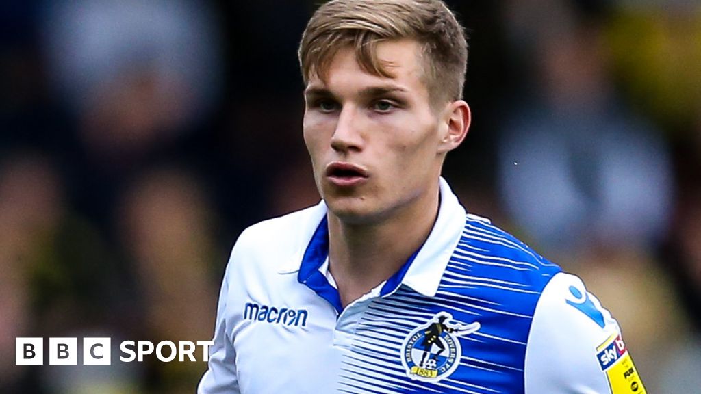 Gavin Reilly & Jake Doyle-Hales: Cheltenham Town sign Bristol Rovers ...