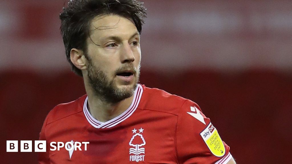 Charlton sign Harry Arter, Sam Lavelle and Jonathan Leko - BBC Sport