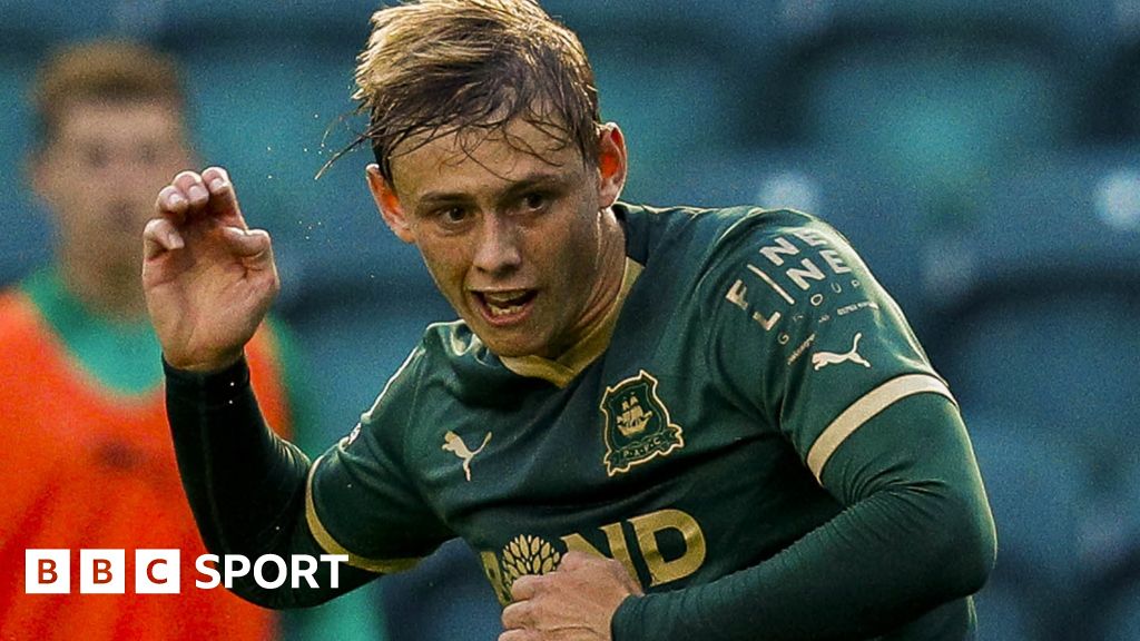 Ben Waine: Plymouth Argyle striker's patience pays off with first home ...