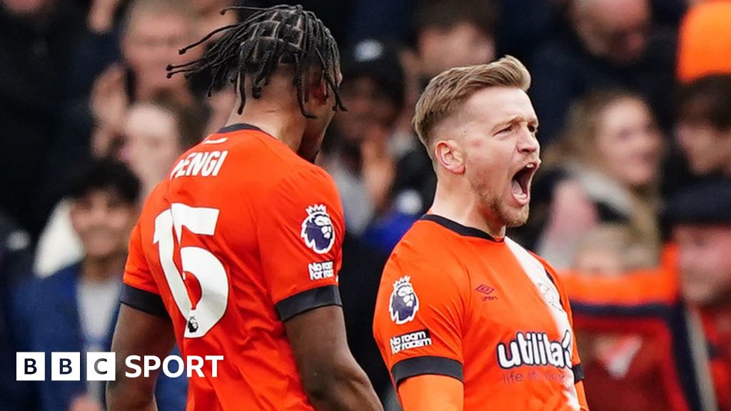 Luton Town 1-1 Nottingham Forest: Luke Berry scores 89th-minute ...