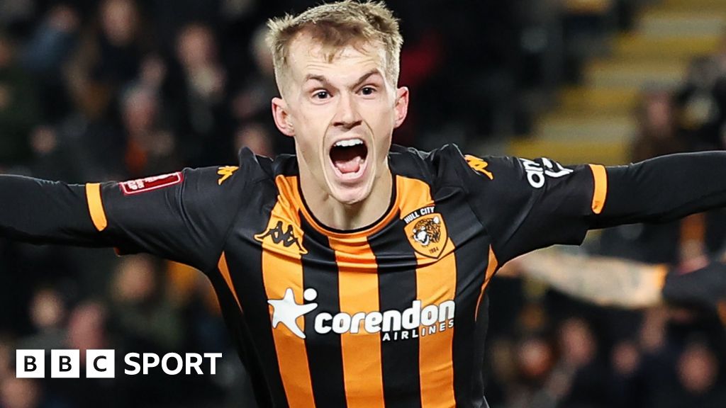 Matty Jacob: Hull City left-back signs new three-year deal - BBC Sport