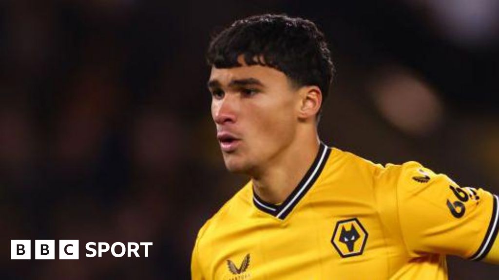 Wolves news: Nathan Fraser pens new contract before likely loan move ...