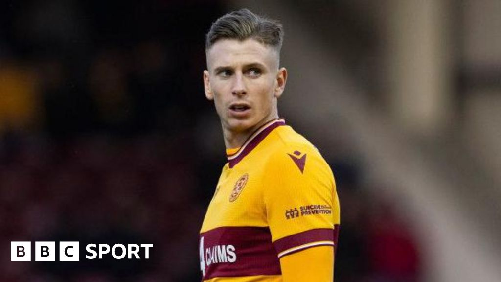 Shaw returns to Barnsley - BBC Sport