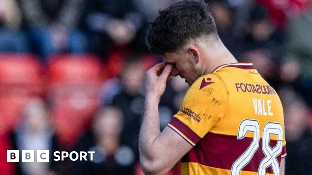 'Sympathy for referee and player with Vale red card' - BBC Sport