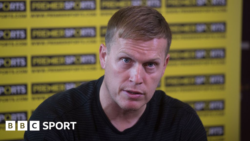 Hammell on Motherwell's injury woes, cup dream & hectic start - BBC Sport