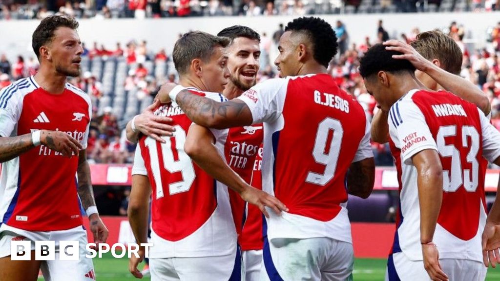 Arsenal must remain positive - Theo Walcott - BBC Sport