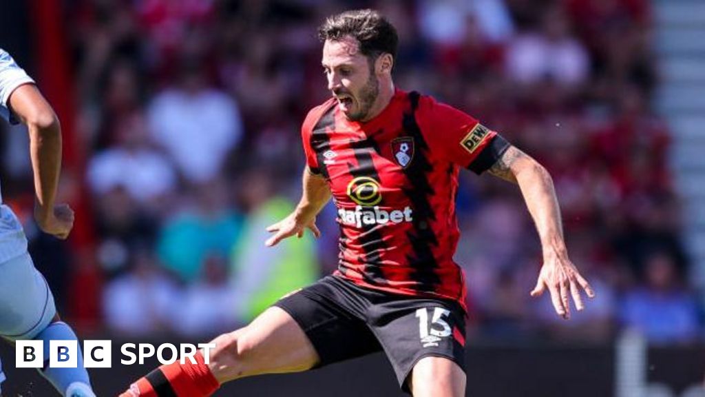 AFC Bournemouth news: Adam Smith signs new contract - BBC Sport