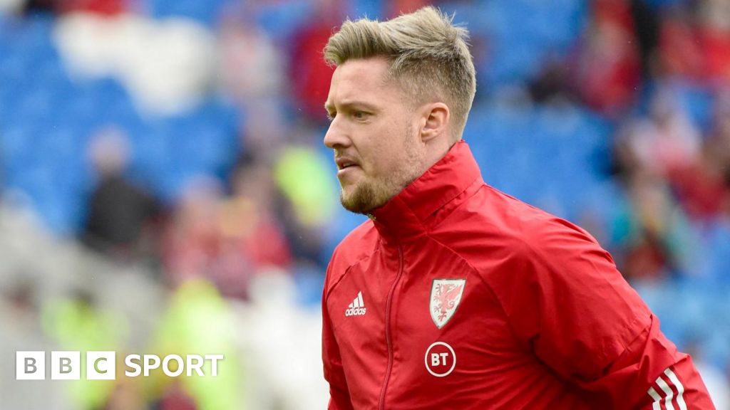 Will Hennessey get his chance at Burnley? - BBC Sport
