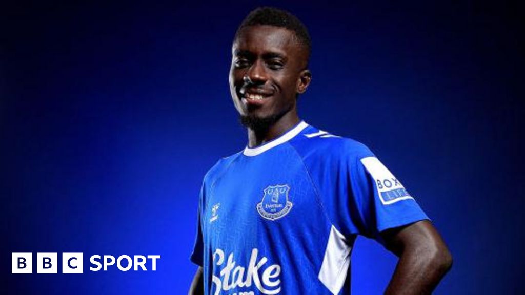 'Everton midfield looks a lot stronger' - BBC Sport