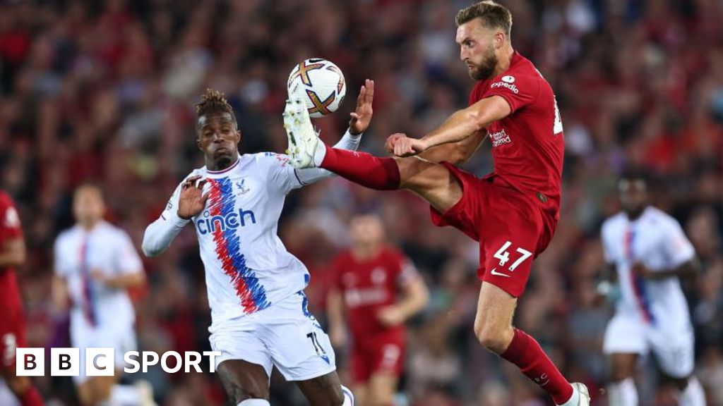 Liverpool: '100% - Nat Phillips has got to play' - BBC Sport