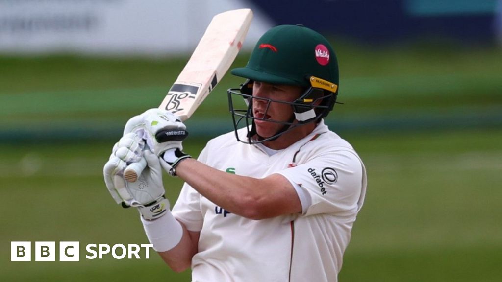 Marcus Harris: Australia batter extends Leicestershire stay - BBC Sport