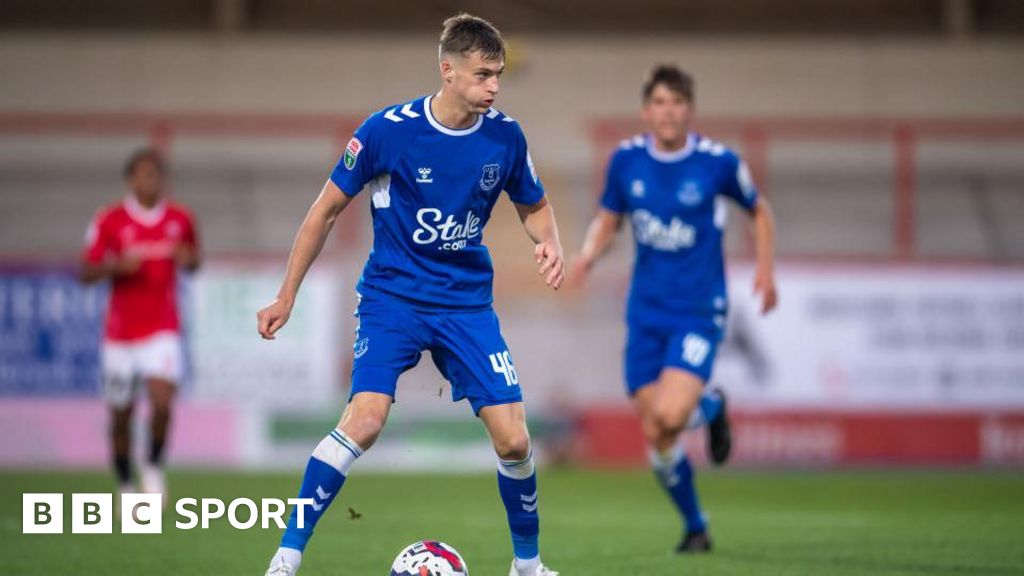 Everton: Academy prospect McAllister signs new deal - BBC Sport