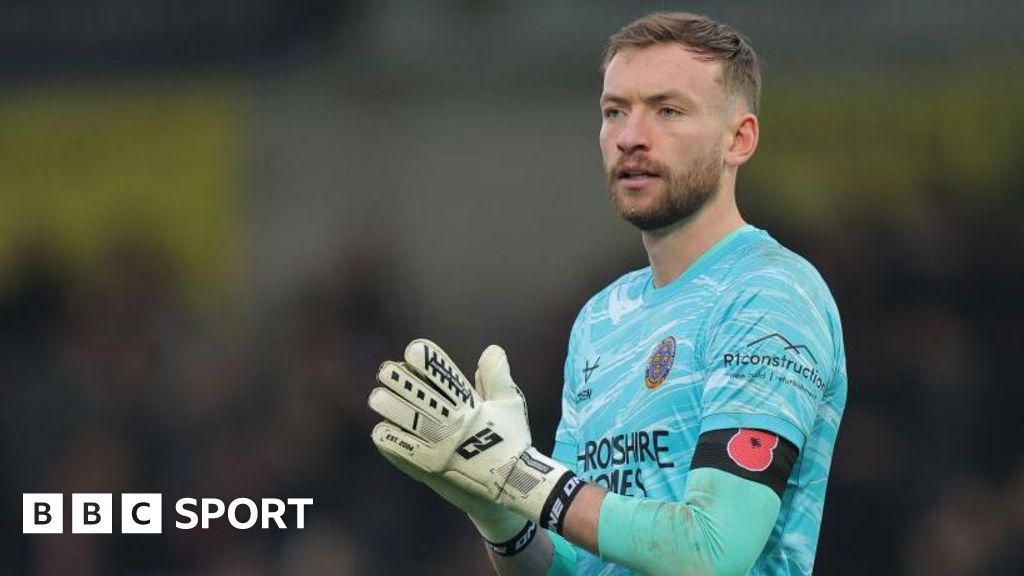 Shrewsbury Town: Goalkeeper Toby Savin joins Barnet on loan - BBC Sport