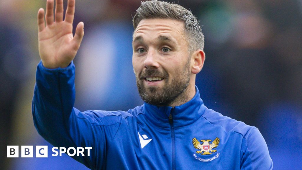 E﻿x-United striker Clark key to Saints' derby hopes - BBC Sport